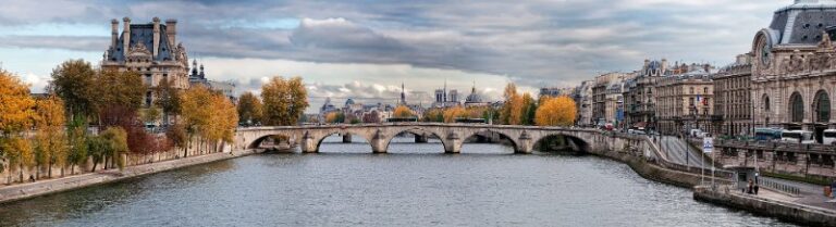 Pont Royal in Paris: What to See & Do