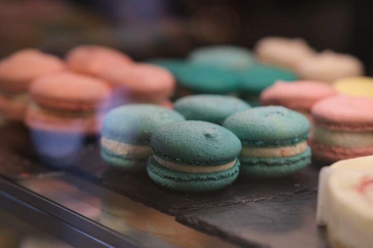 12 Best Macarons in Paris