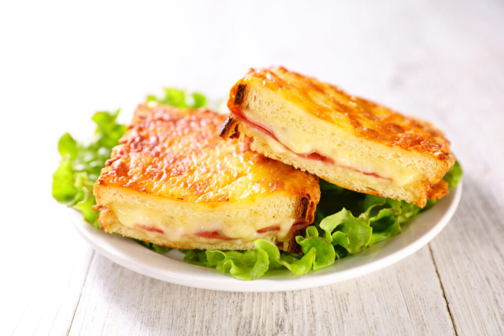 Croque Monsieur vs Croque Madame: The Ultimate French Sandwich Guide