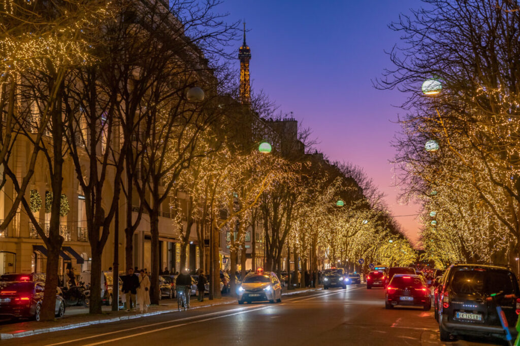 Avenue des Champs Elysées: Exploring Paris’s Iconic Boulevard