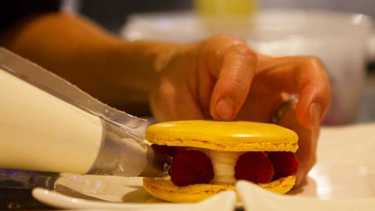 Champagne and French Macaron Workshop with a Masterchef Reviews (April 2025)