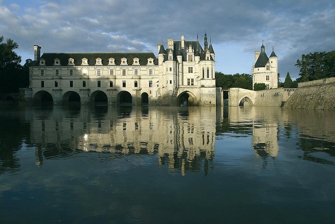 Loire Castles Guided Tour from Paris Reviews (March 2026)