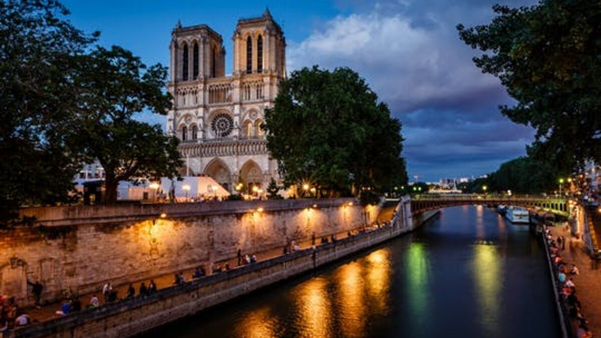 Tootbus Paris discovery hop-on hop-off and night bus tour — Paris Tour ...