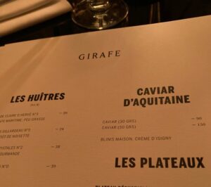 Review of Giraffe Restaurant in Paris: Memorable Dining Experience