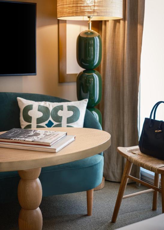 Hôtel Le Monna Lisa by Inwood Hotels Reviews - Price, Location ...