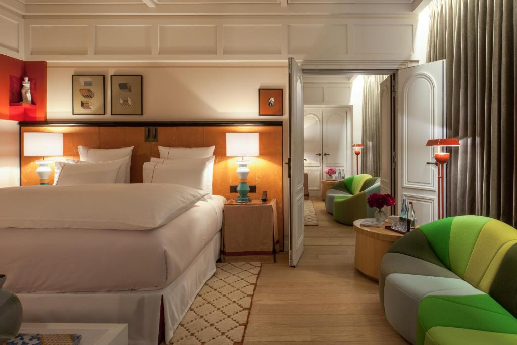 Sinner Paris Reviews - Price, Location & Details (2024)