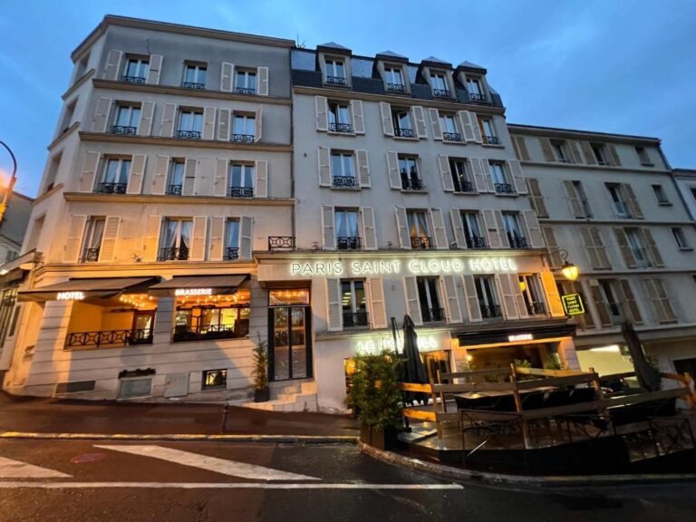Paris Saint-Cloud Hôtel Reviews - Price, Location & Details (2025)