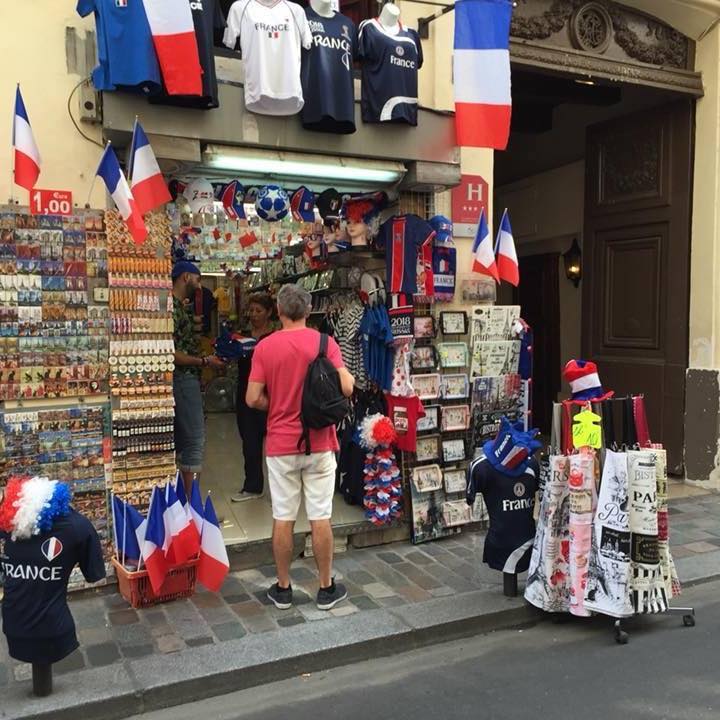 10 Best Souvenir Shops in Paris: Must-Visit Spots for Unique Keepsakes