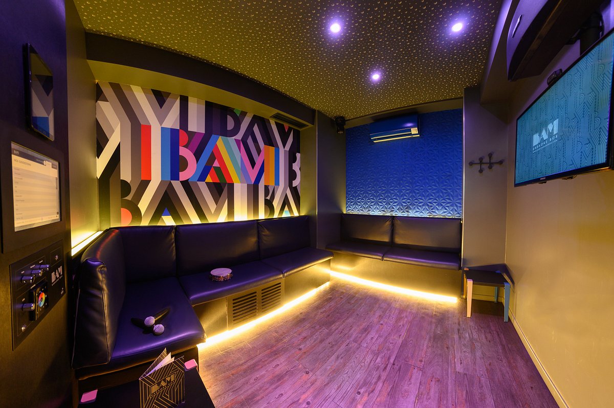 10 Best Karaoke Bars in Paris for an Unforgettable Night Out