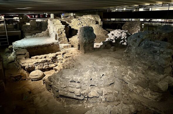 Archaeological Crypt of the Paris Notre-Dame — Museum in 4e, Paris ...