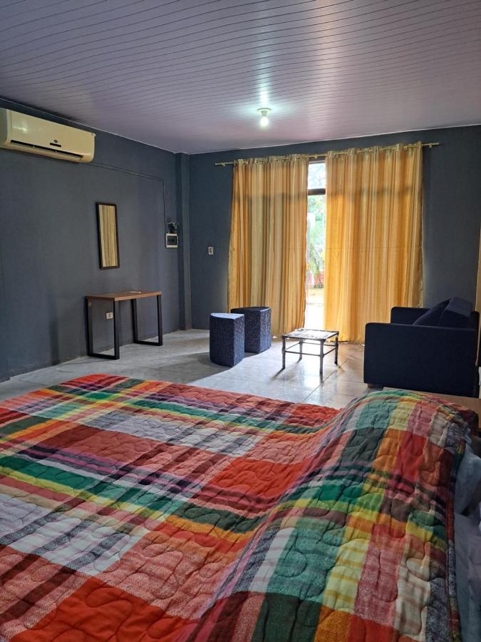 Hummingbird Hostel — Hotel in 17, Paris | Paris Top Ten