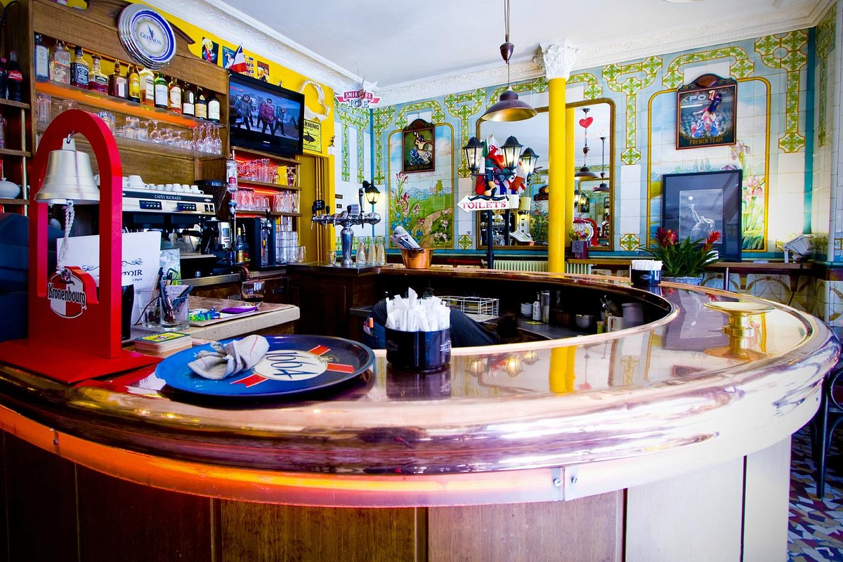 Top 10 Sports Bars in Paris for an Unforgettable Game Night