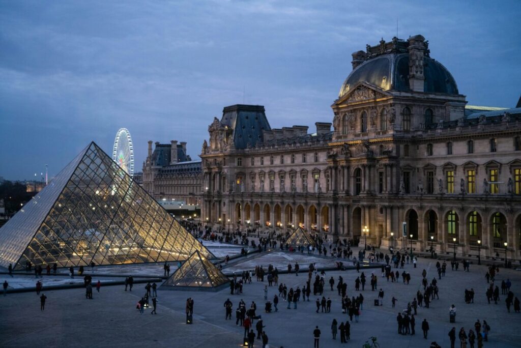 Louvre Museum Skip the Line Access Guided Tour — Paris Tour Review ...