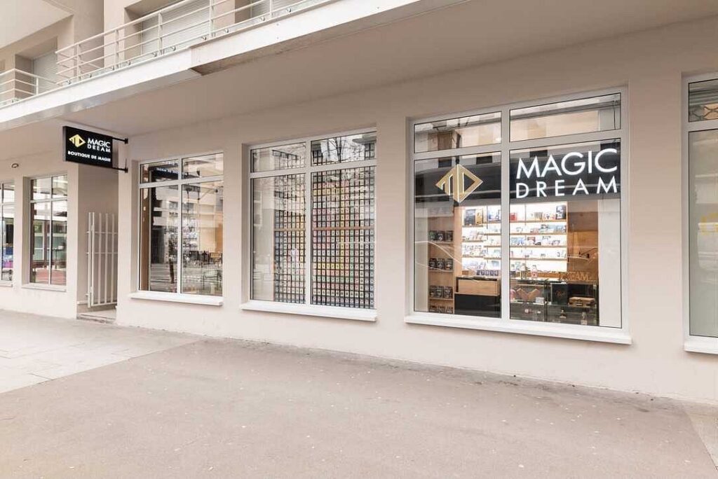 Magic Dream — Paris Tour Review | Paris Top Ten