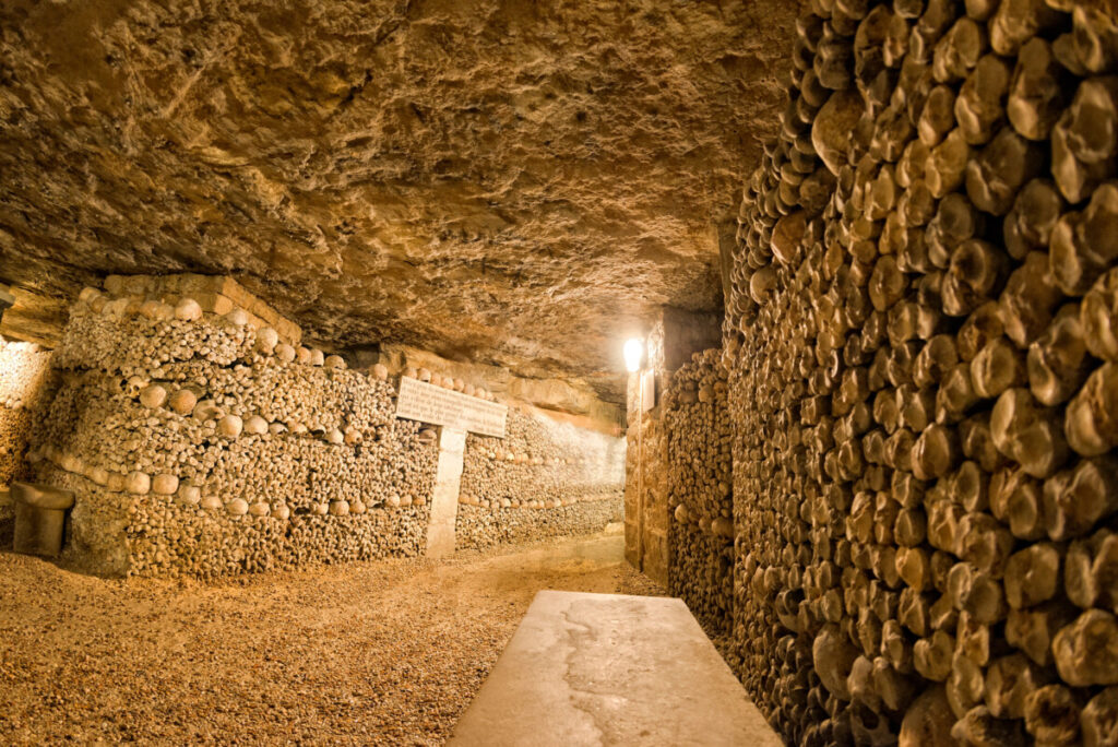 Catacombes de Paris - Paris Top Ten