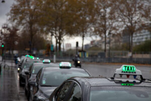 The Ultimate Paris Travel Guide: Chic and Comprehensive