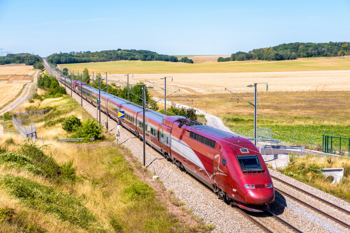 The Ultimate Paris Travel Guide: Chic and Comprehensive